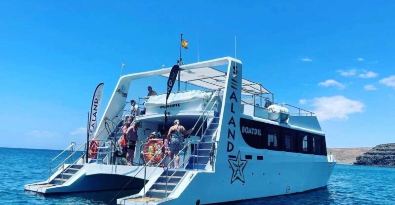 Southeast Fuerteventura: Boat Cruise with Lunch and Drinks - Key Points