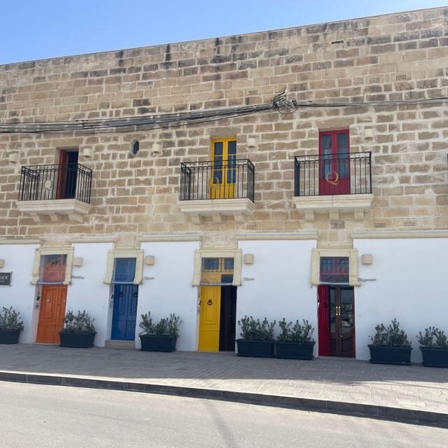 Southern Beauties: Marsaxlokk and Blue Cave TOUR IN PORTUGUESE - Getting to Know the Tour