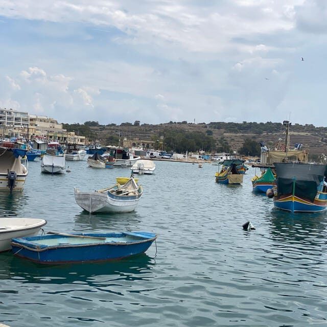 Southern Beauties: Marsaxlokk and Blue Cave TOUR IN PORTUGUESE - Authenticity and Traveler Feedback