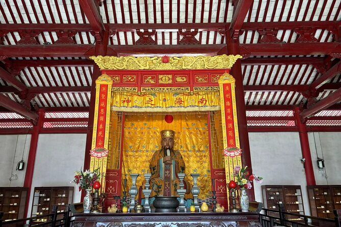 Southern Han Mausoleums Museum and Nanhai God Temple Tour - FAQ