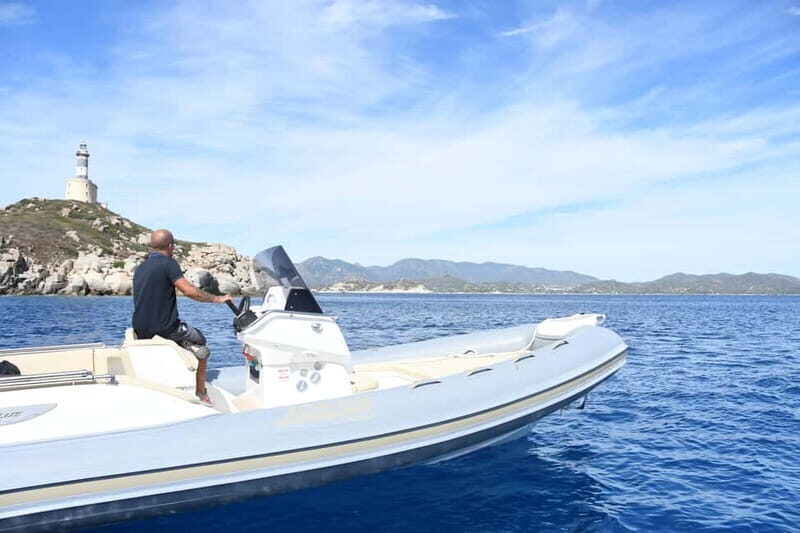 Southern Sardinia: 4-hour dinghy rental with skipper in Villasimius - FAQ
