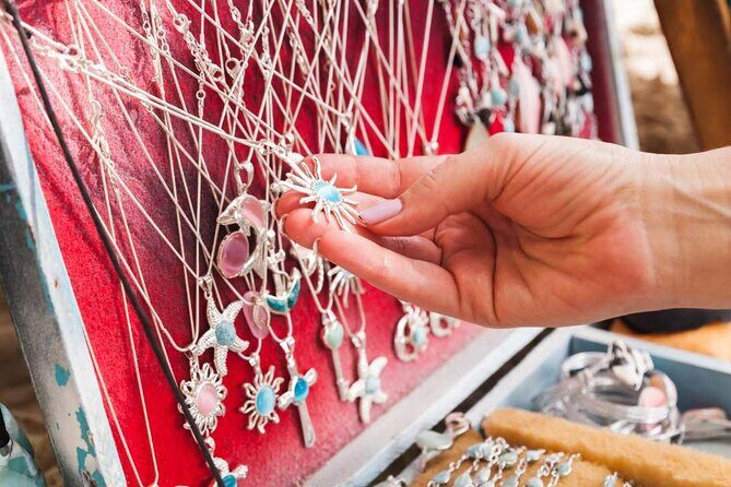 Souvenir Shopping Tour in Punta Cana Transportation Included - Key Points