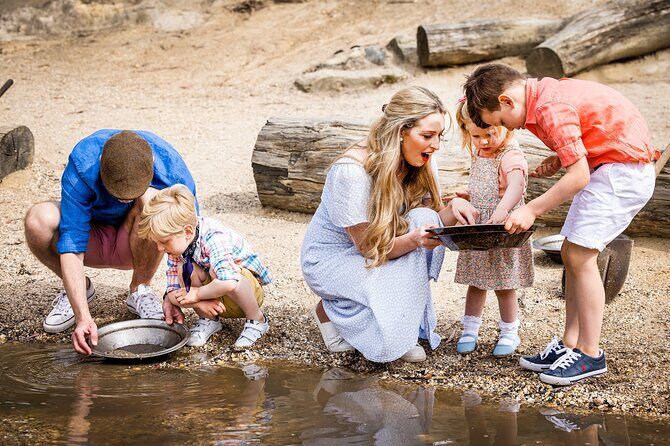 Sovereign Hill A Touch Of Gold Ballarat Tour - Discovering Sovereign Hill: Step Back to the 1850s Gold Rush