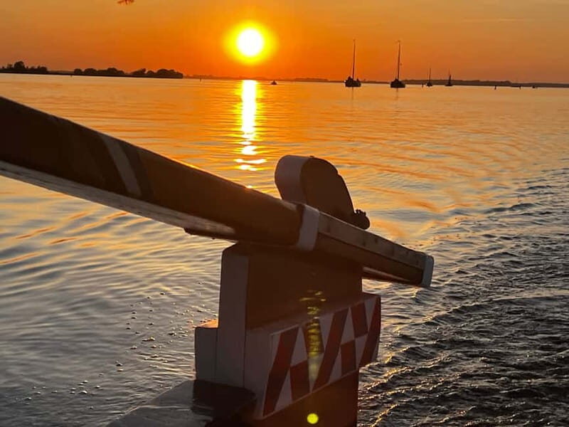 Spakenburg: Sunset boat trip on an authentic fishing boat - Key Points