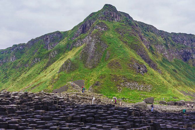 Spanish Belfast And Giants Causeway Tour - What the Tour Gets Right