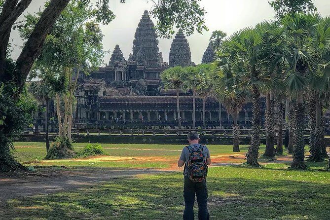 Special Angkor Wat Half Day Tour - Key Points