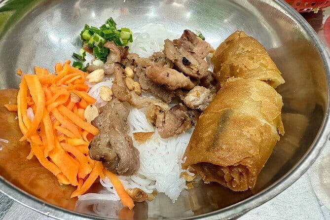 Special Sai Gon Motorbike by Night Street Food Tour - Food and Beverage Value