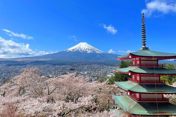 Spectacular Mt. Fuji and Lake Cruise, Noodles Making Experience - Discovering Japan’s Icon: A Complete Look at the Mt. Fuji and Lake Kawaguchi Tour