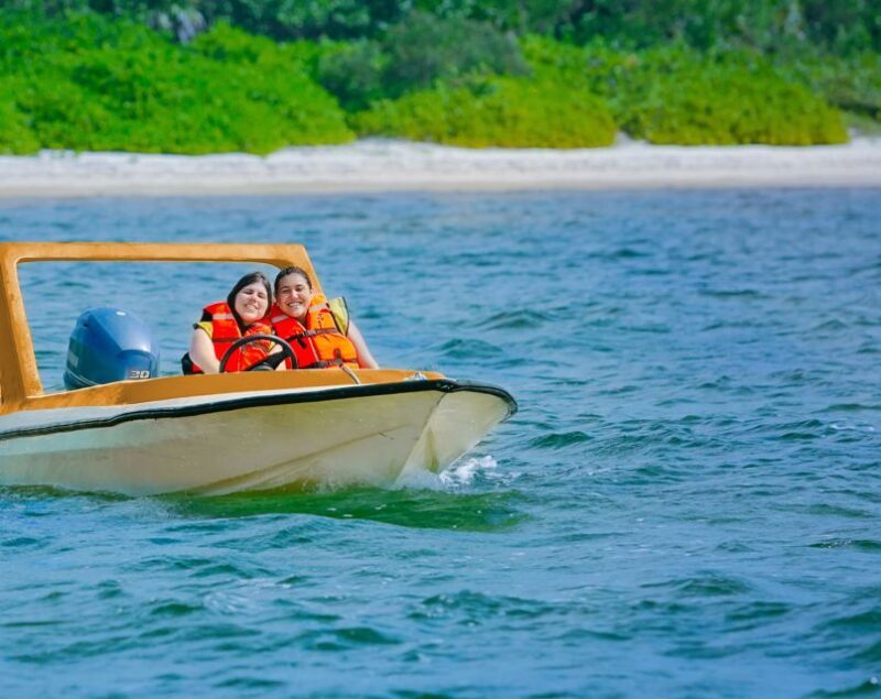 Speed Boat, Snorkel and Beach - FAQ