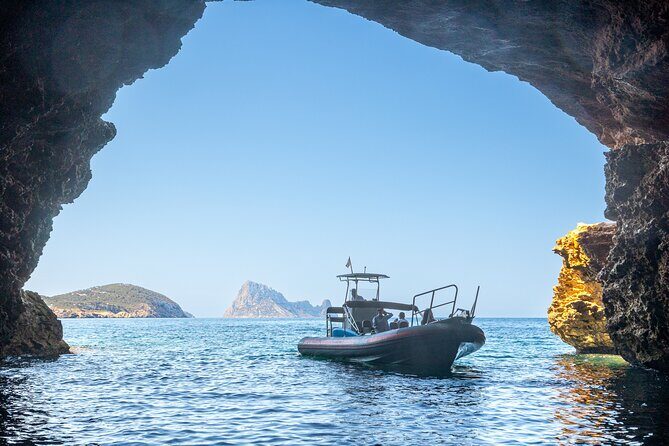 Speedboat tour to Es Vedra & Atlantis Ibiza - FAQ