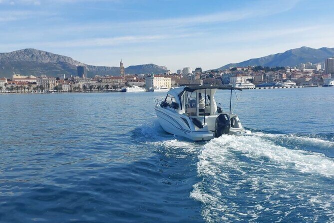 Speedboat transfer from Hvar town (Water taxi transfer) to Airport Split - A Practical Guide to Your Speedboat Transfer from Hvar to Split Airport