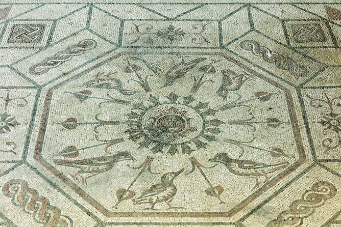 Spello: a journey through flowers, mosaics and ancient Roman ruins - Practical details: what to expect and what’s included