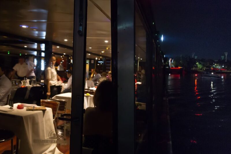 Spirit of Melbourne 4-Course Cruise with Drinks - Service and Atmosphere