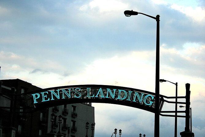 Spirit of Philadelphia Signature Lunch Cruise with Buffet - Key Points