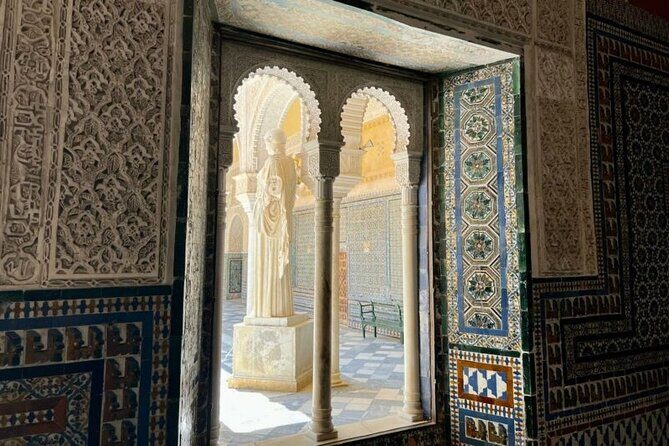 Spirit of Seville - Private Walking Tour with Casa de Pilato - What to Expect from the Tour