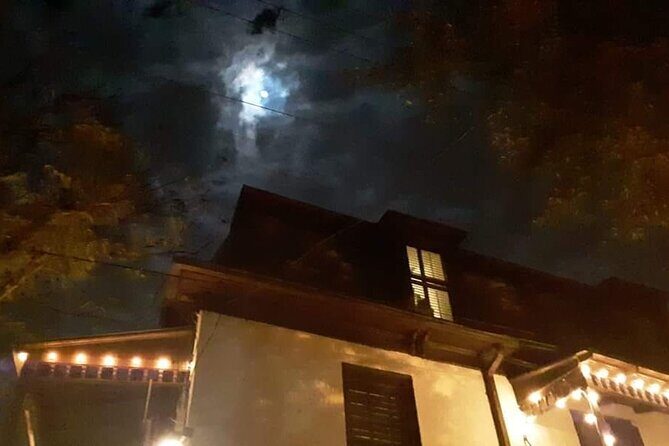 Spirits with the Spirits haunted pub crawl - drinks included - Who Is This Tour Best For?