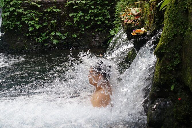 Spiritual Cleansing Ritual and Shamanic Healing in Bali - Exploring the Heart of Balinese Spirituality