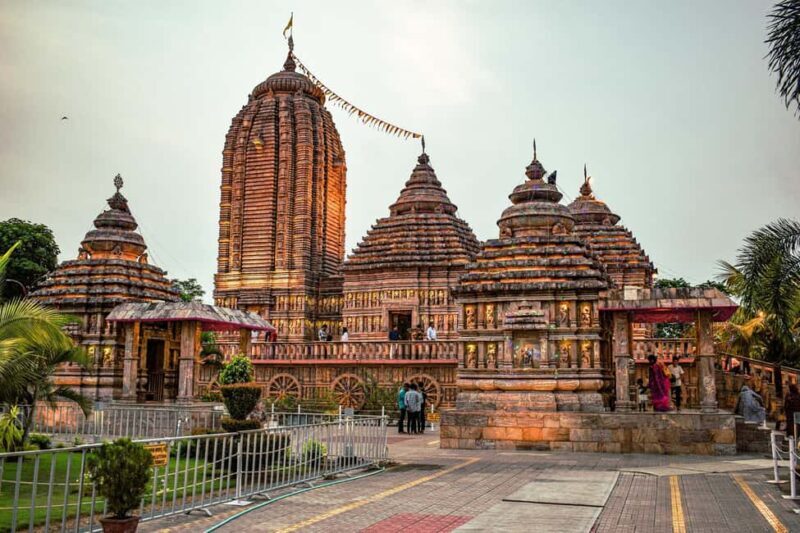 Spiritual Jagannath Puri Temple 2-Day Tour - Day 1: Arriving and Connecting with the Divine