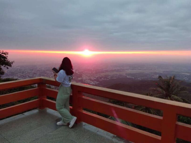 Spiritual Sunrise: Wat Doi Suthep, Pha Lat, Alms &Meditation - Participating in Monks Chanting and Meditation