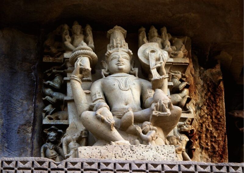 Spiritual Trails of Orchha (Guided Temples Walking Tour) - The Sum Up