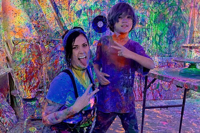 Splatter Art Paint Studio Experience in Hawaii - The Sum Up