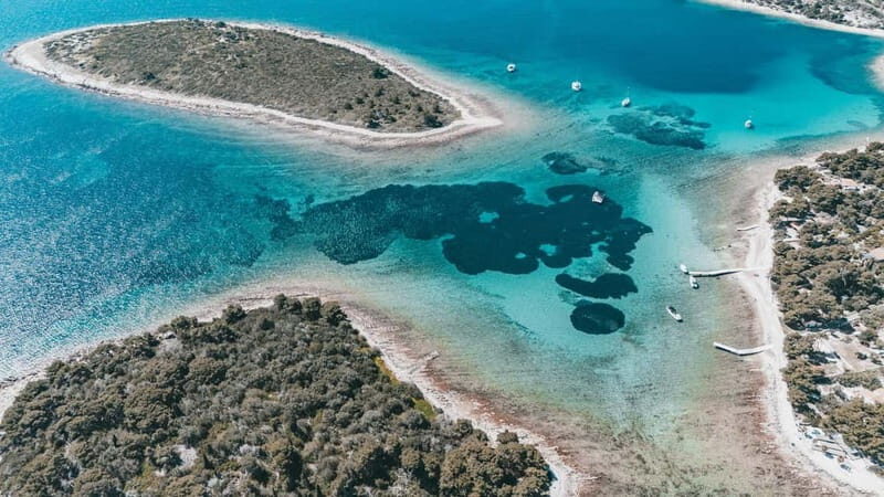 Split: Blue Lagoon, 3 Islands, and Wine Tasting Private Tour - Visiting the Blue Lagoon: Sun, Sea, and Snorkeling
