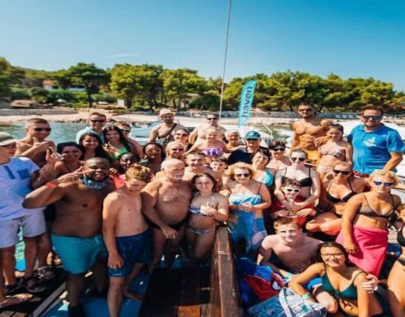 Split: Blue Lagoon Boat Trip with Lunch, Wine and Snorkeling - Meeting Points and Practicalities
