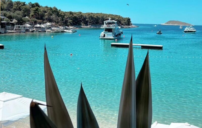 Split: Blue Lagoon, Hvar and 5 Islands Small Group Boat Tour - Transportation and Group Dynamics