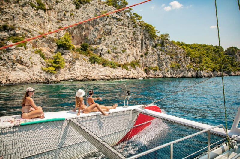 Split: Blue Lagoon & Trogir Boat Tour with Lunch and Drinks - The Comfort and Atmosphere Onboard