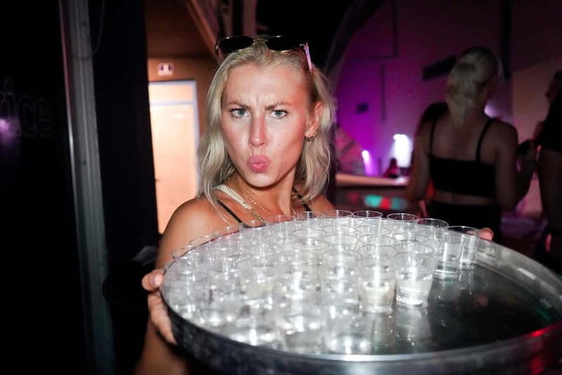 Split: Boat Crawl with Nightclub Access, Shots, & Boat Party - In-Depth Breakdown of the Experience