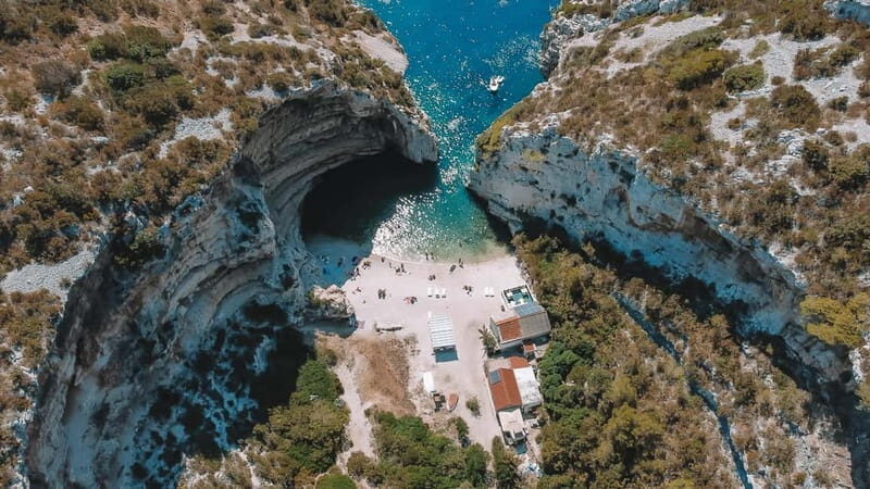 Split: Boat Tour to Blue Cave, Vis, Blue Lagoon, Hvar, Bra - Key Points