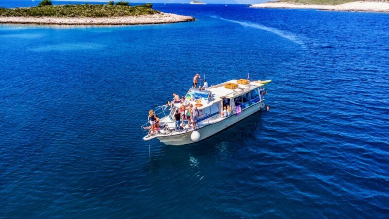 Split: Half-Day Blue Lagoon, Shipwreck, and Trogir Boat Tour - Key Points