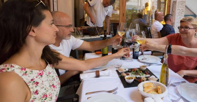 Split: Historical & Gastro Treasures Tour with Green Market - An Introduction to the Tour Experience