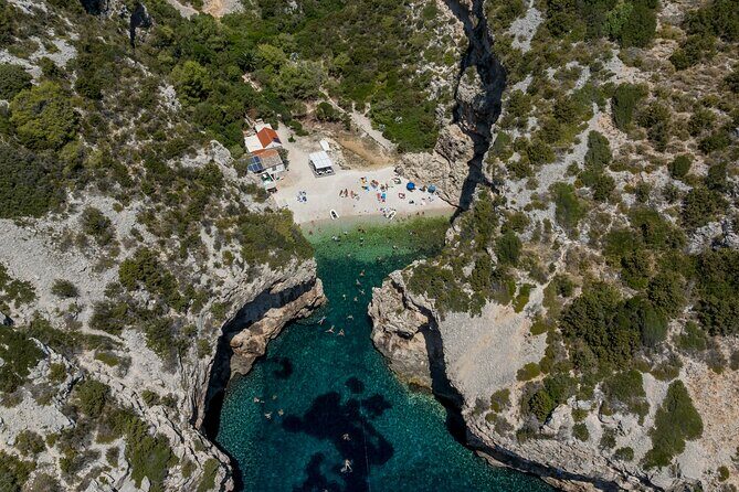 Split or Trogir: Blue Cave, Vis, and Hvar Speedboat Day Tour - FAQs