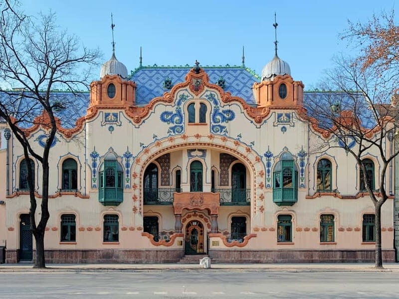 Split to Vienna: 10-Day Balkans & Central Europe Tour - Key Points