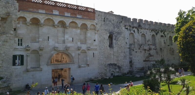Split: Walking tour of Split with a 'Magister' of History - Key Points