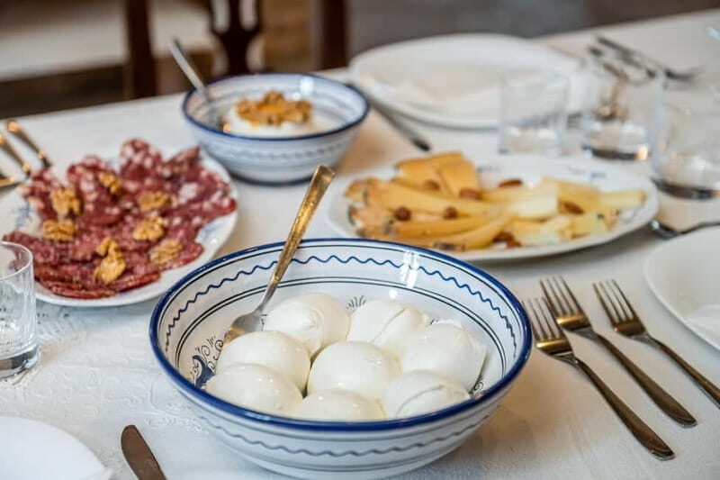 Spoleto: Walking Tour & Traditional Cooking Class with Wine - The Sum Up