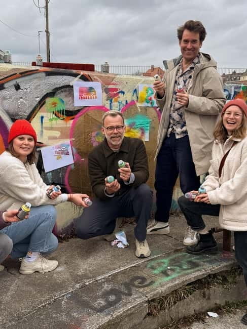 Spray your postcards of cool Munich! - Who Will Love This Tour?