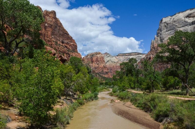 Springdale: Zion Watchman Sunset Hiking Tour - Logistical Details and Practical Tips