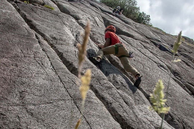 Squamish: Rock Climbing Beginner Experience - An In-Depth Look at the Climbing Experience