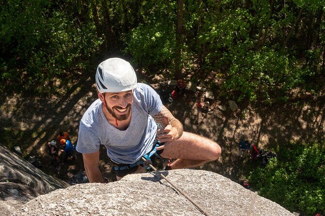 Squamish Rock Climbing Taster - An Authentic Outdoor Climbing Experience in Squamish