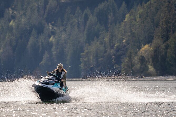Squamish Yamaha Waverunner VX Deluxe Jet Ski Rental - The Starting Point and Its Convenience