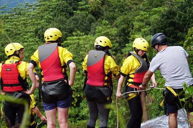 Sri Lanka 11 Nights -12 Days Luxury Guided Tour by Mini-Coach - FAQ