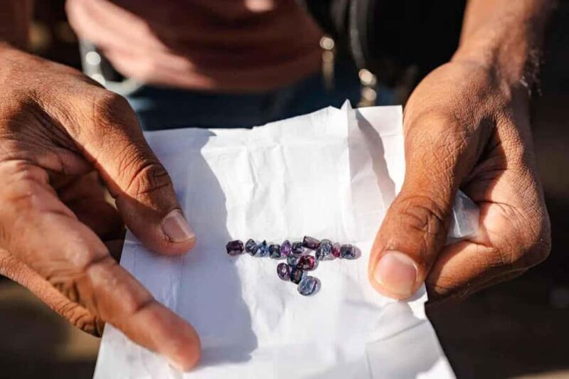 Sri Lanka: 4-Day Gem Tour with Accommodation and Meals - Key Points