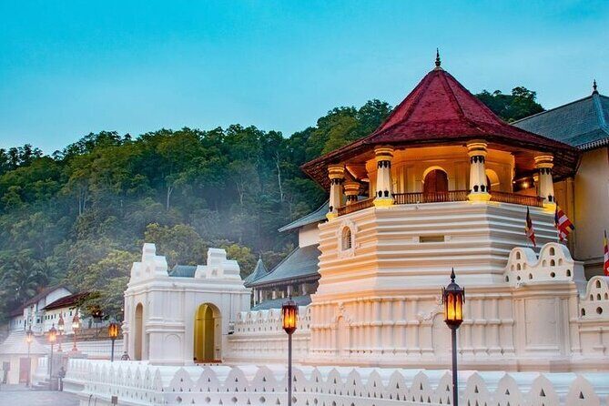 Sri Lanka 5 Day Tour in Sigiriya Kandy and Scenic Wonders - Day 4: Coastal Relaxation and Wildlife in Bentota