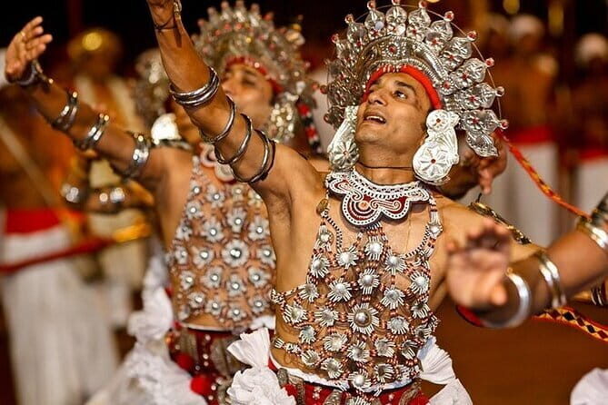 Sri Lanka at a Glance ( 09 N/ 10D) - Who Will Love This Tour?
