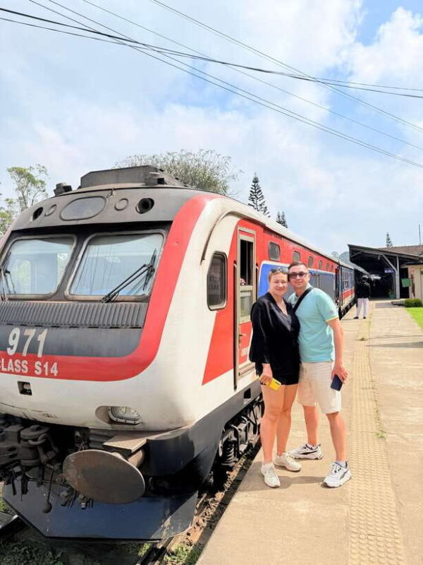 Sri Lanka Car Rental with Driver - 3 Days Minimum, 180km/Day - FAQs