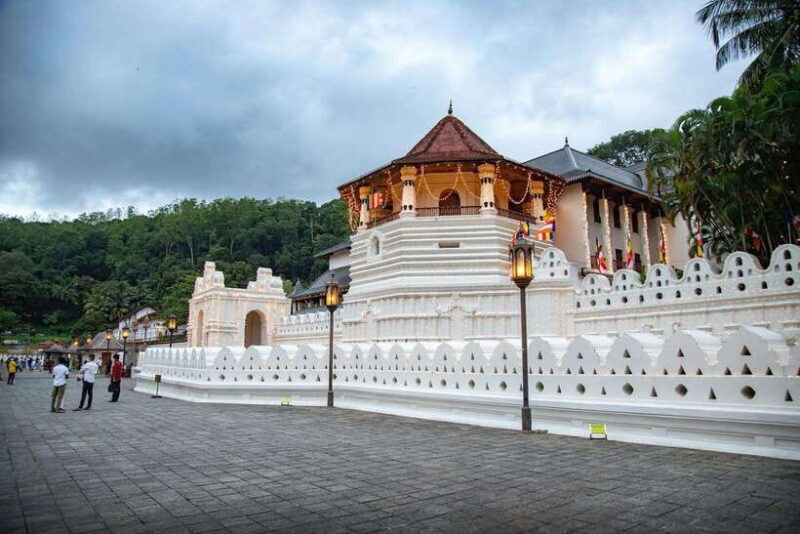 Sri Lanka, Kandy: Hill Country 3-Day Private Tour - The Itinerary: A Day-by-Day Breakdown