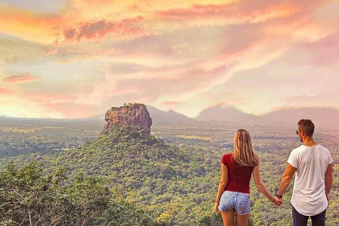 Sri Lanka Private Tour 12 days-Driver/vehicle/accommodation H/B - FAQ