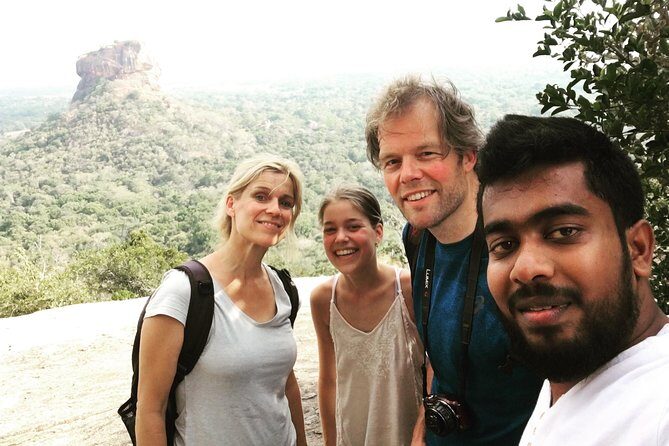 Sri Lanka private tour package 9 night 10 Day with driver+vehicle+accommodations - Day 4 & 5: The Sacred Tooth & Kandy City